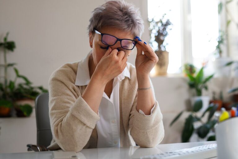 Eye Care Tips : How to Relieve Eye Strain from Screen Time - Dr ...